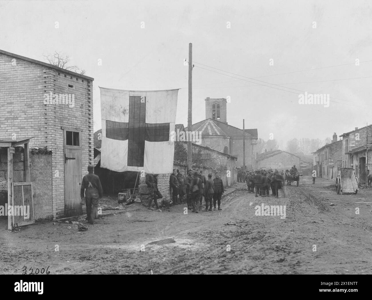 Photos de la première Guerre mondiale : troupes de la 33e division à ...