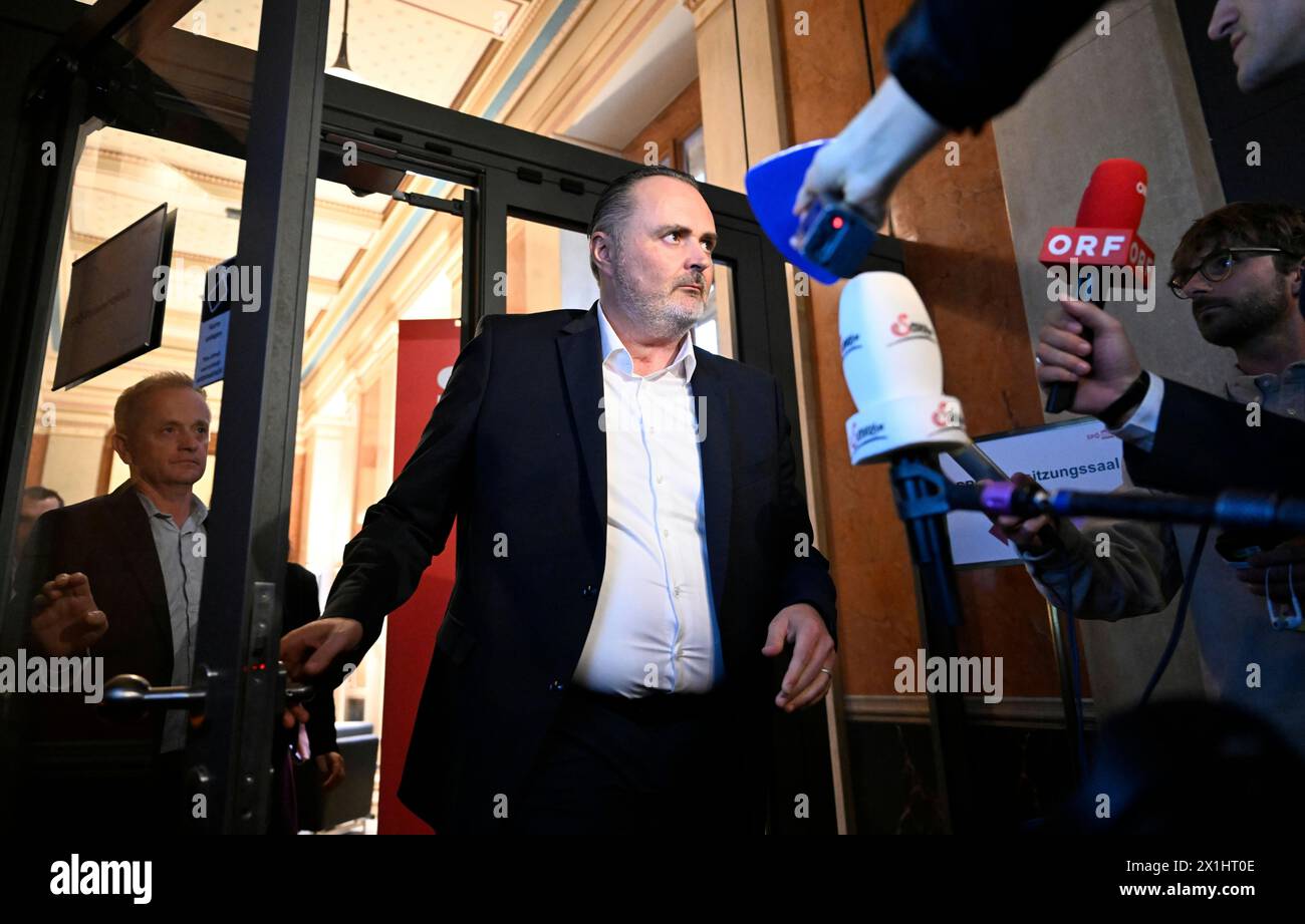 Gouverneur du Burgenland Hans-Peter Doskozil après la réunion du ...