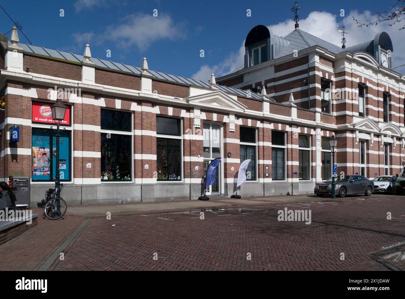 Plaque tournante des transports publics de la ville de hoorn Banque de ...