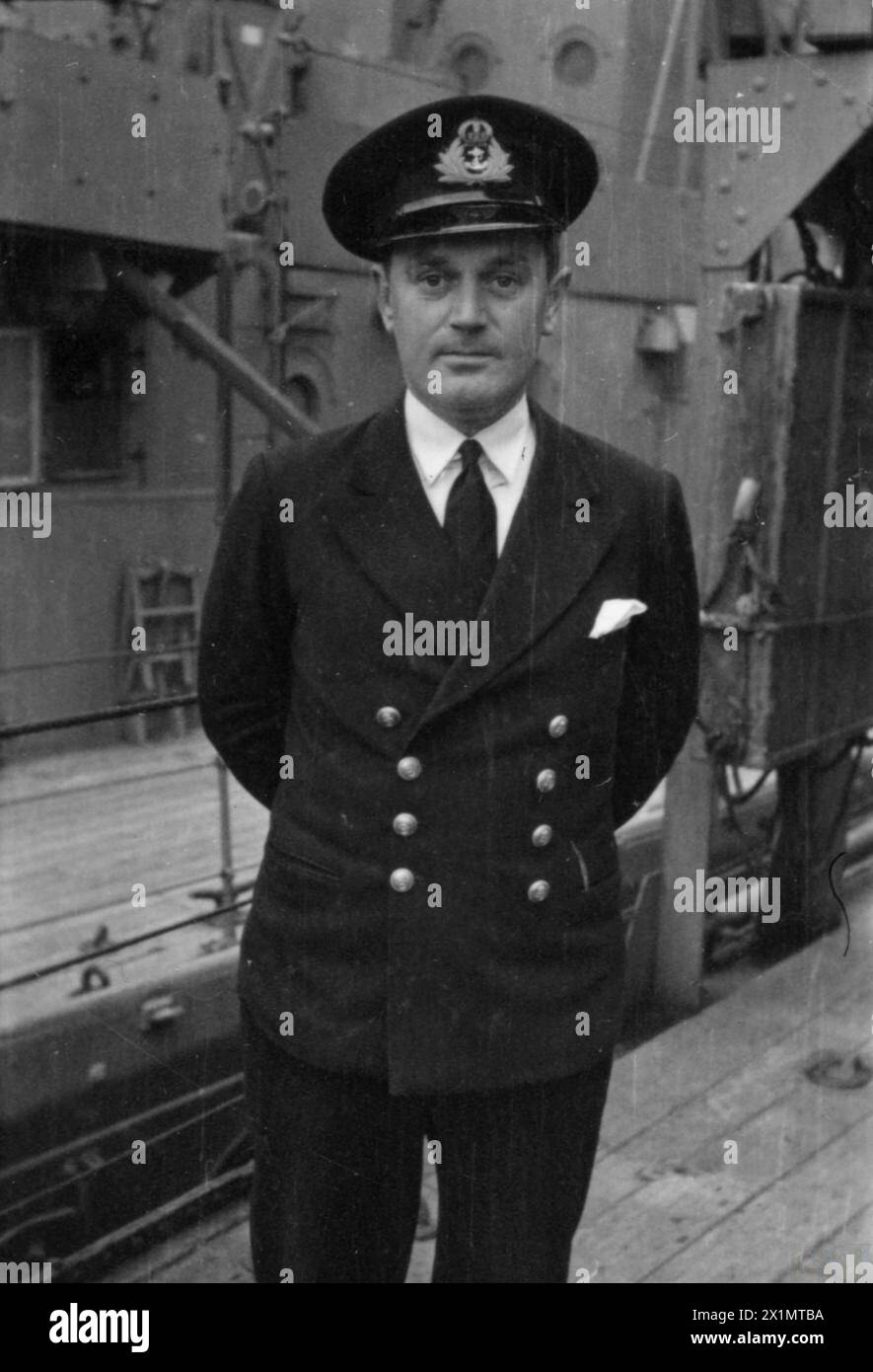 OFFICIERS COMMANDANT DES NAVIRES HM. DU 2 AU 12 MARS 1943, LIVERPOOL ...