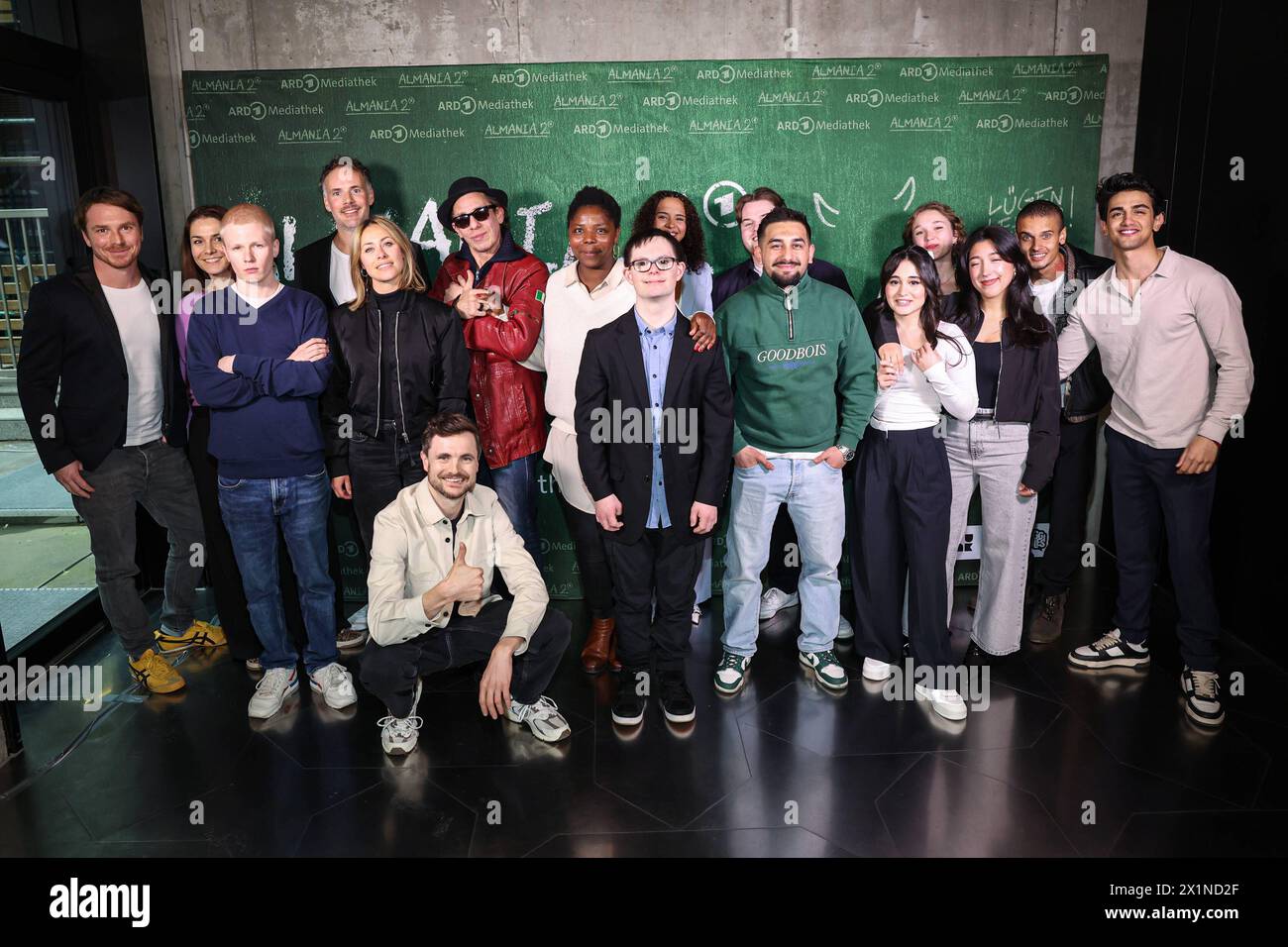 Almania - Staffel 2 Premiere David Gruschka Regisseur und Phil Laude ...