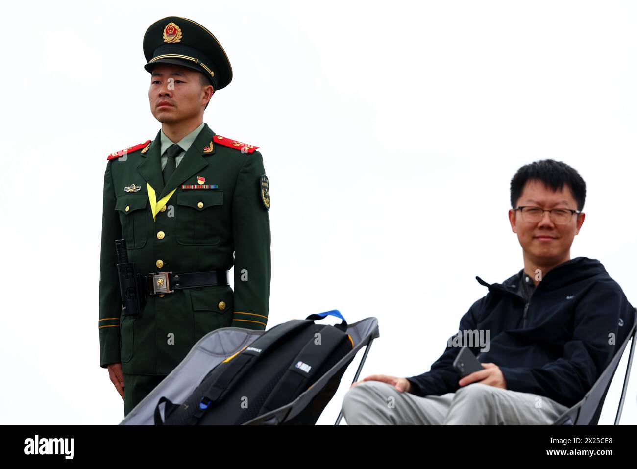Spectateurs chinois Banque d'images détourées - Alamy