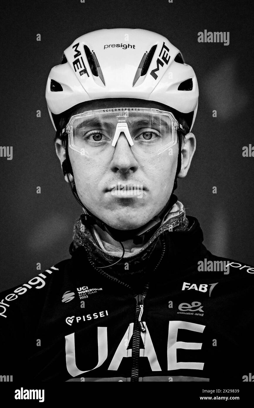 Tadej pogacar Banque d'images noir et blanc - Alamy