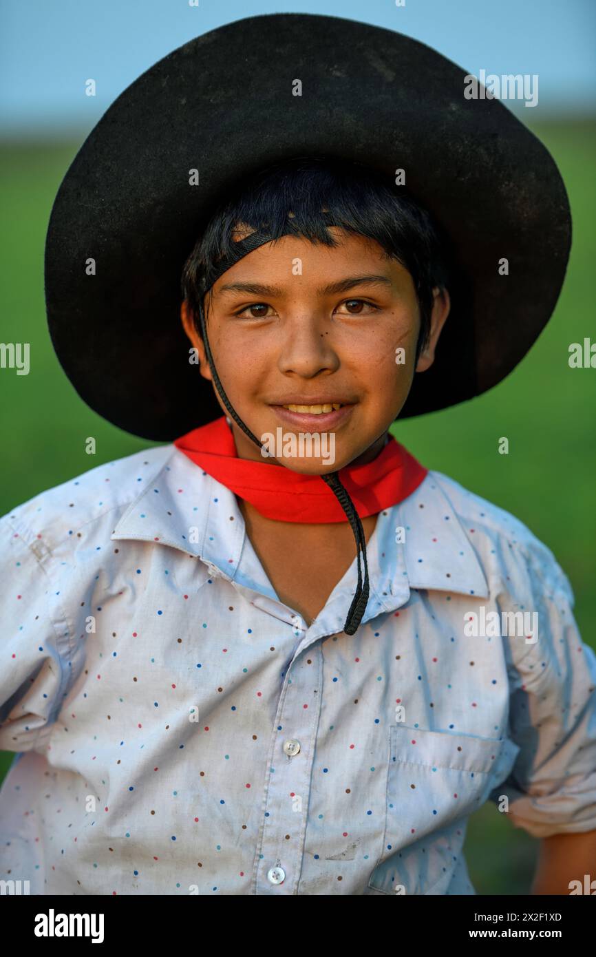 Young gaucho Banque de photographies et d’images à haute résolution - Alamy