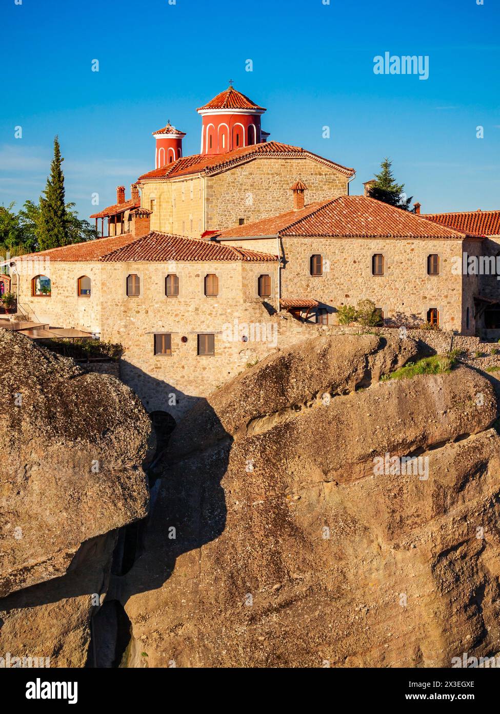 Le monastère de Saint Stephen à les météores. Meteora est un des plus ...