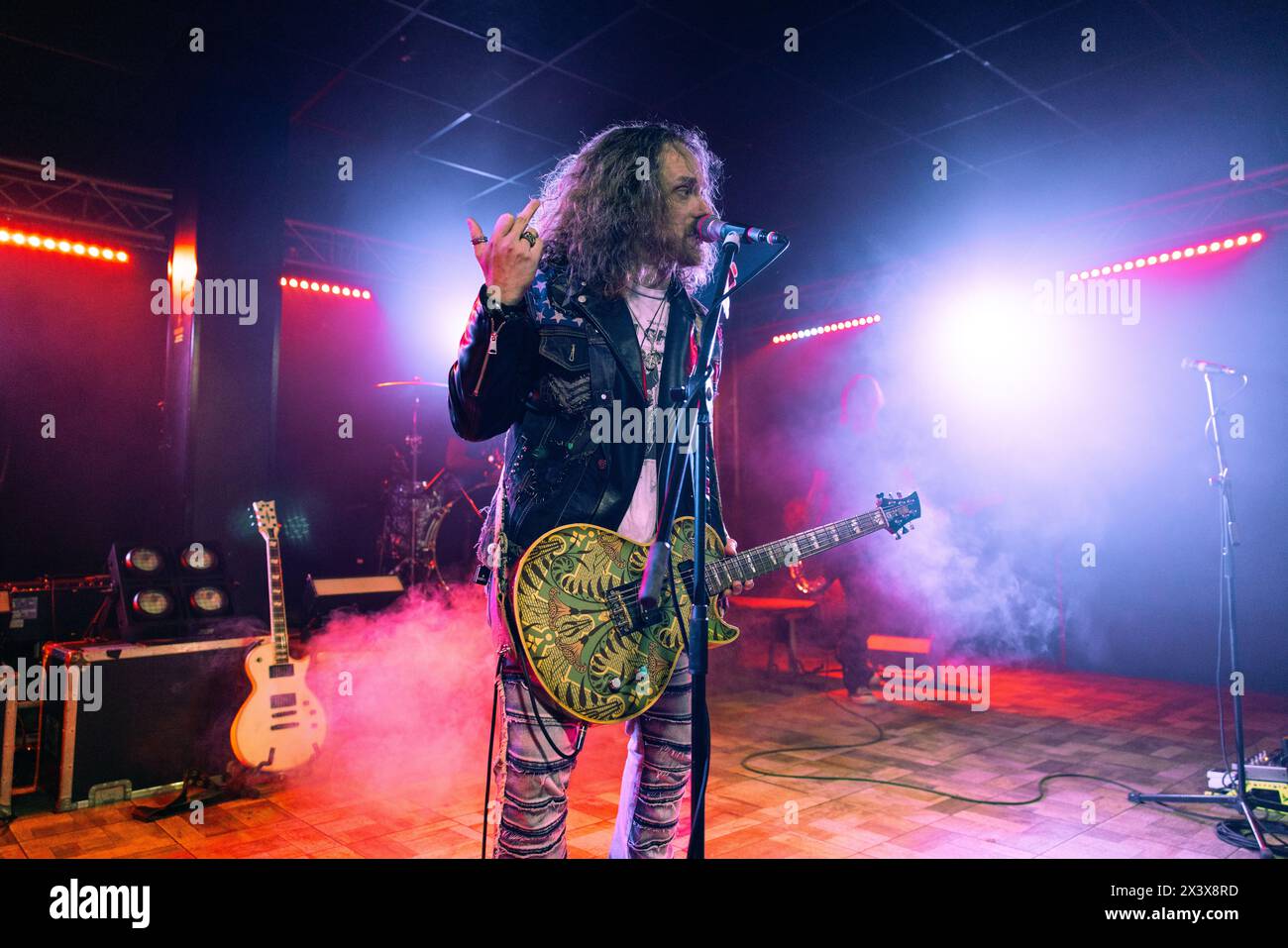 Christopher shayne en direct 2024 Banque de photographies et d’images à ...