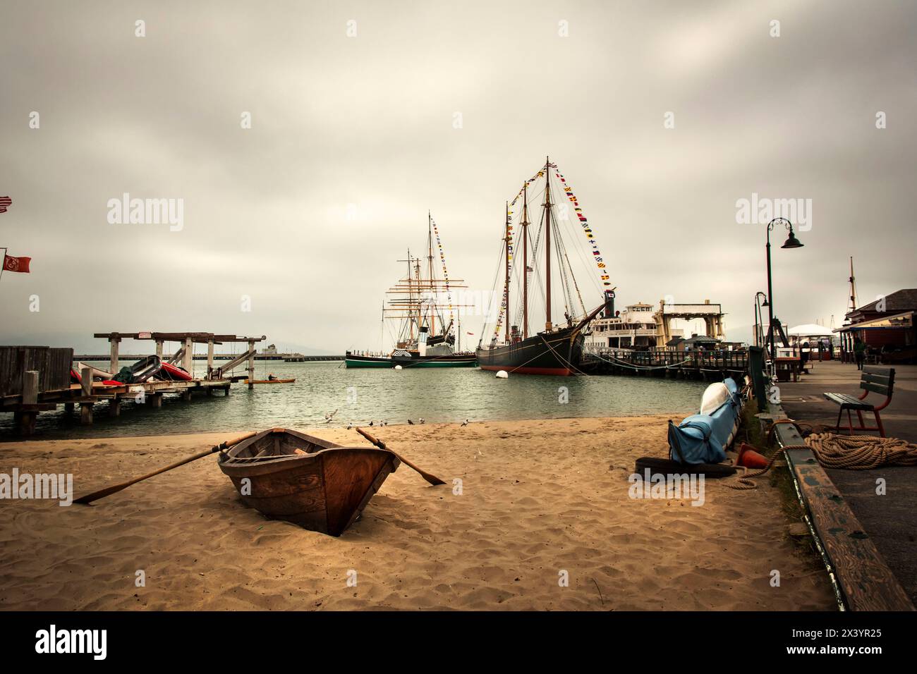 Bateaux à vapeur Banque de photographies et d’images à haute résolution - Alamy