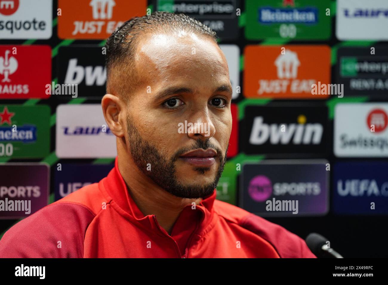 Youssef El Arabi de l'Olympiacos lors d'une conférence de presse à ...
