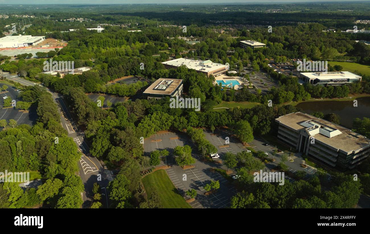 Vue aérienne d'un quartier haut de gamme dans la banlieue d'Atlanta ...