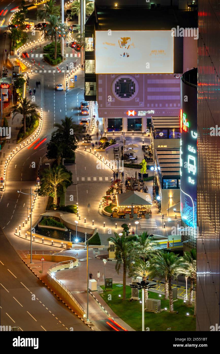 Centre commercial du centre ville de doha Banque de photographies et d ...