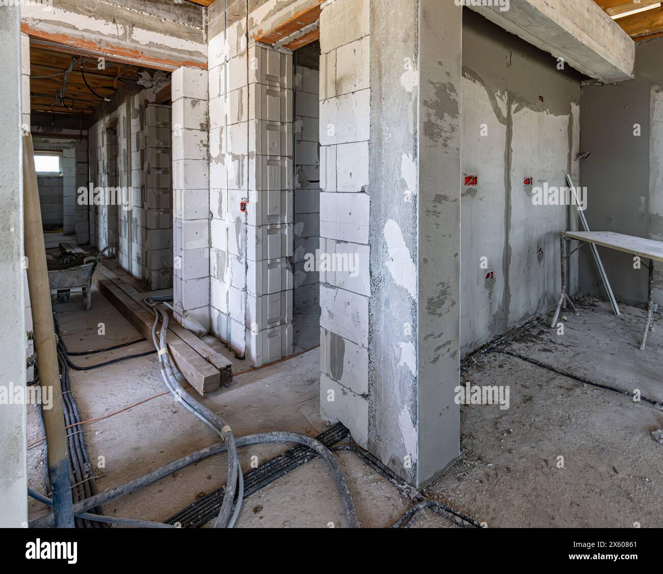 Construction de sous sol Banque de photographies et d’images à haute ...