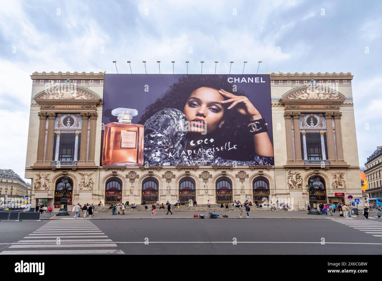 Coco mademoiselle parfum Banque de photographies et d’images à haute ...