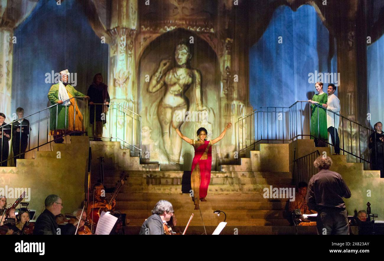 Courbe de quille Banque de photographies et d’images à haute résolution ...