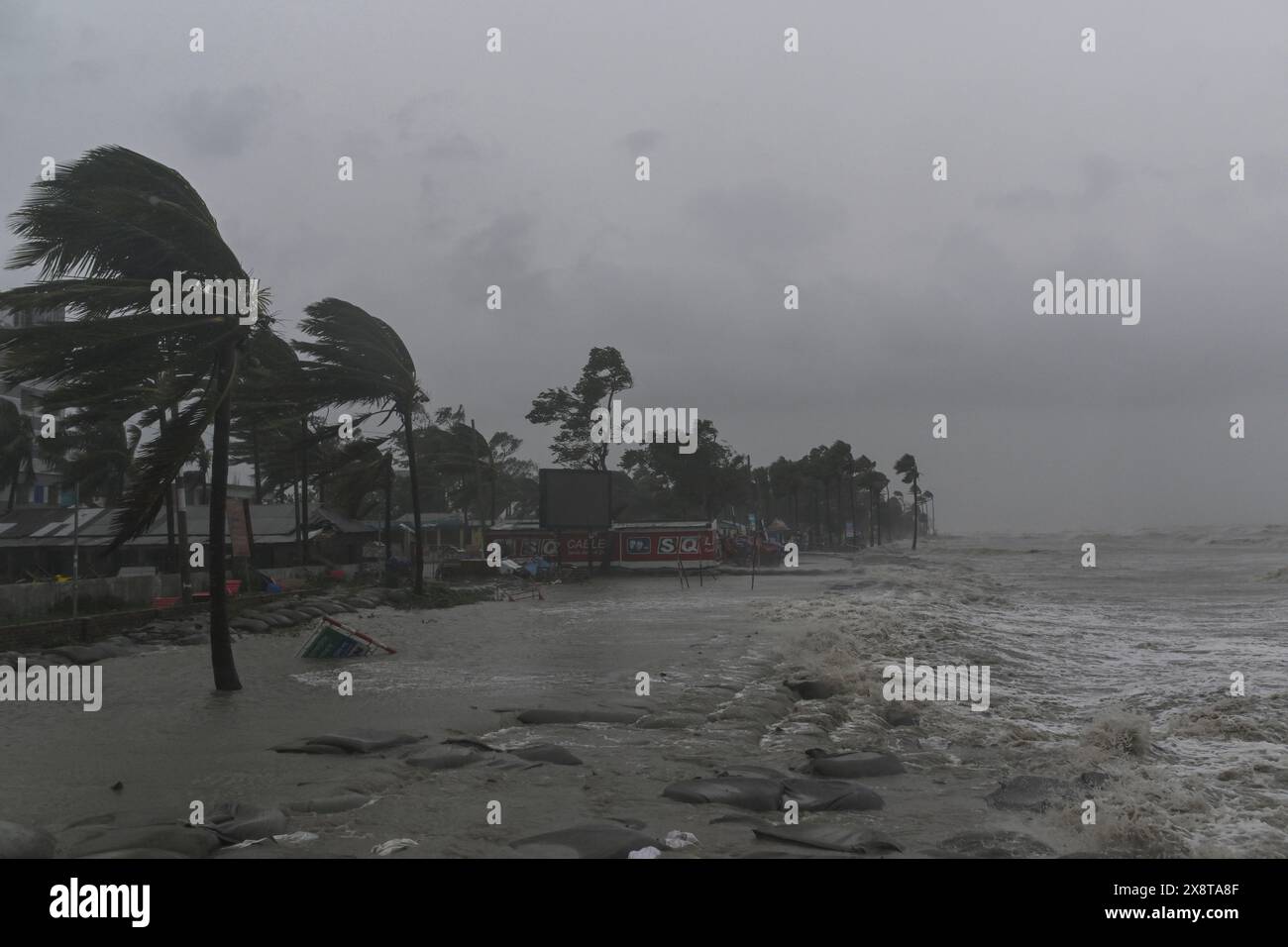 Cyclone remal Banque de photographies et d’images à haute résolution ...