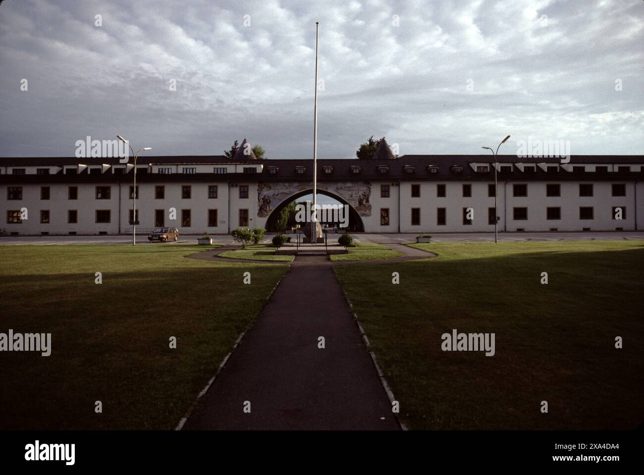 Bad Toelz, Allemagne. 6/1990. Flint Kaserne. Le SS-Junkerschule Bad ...