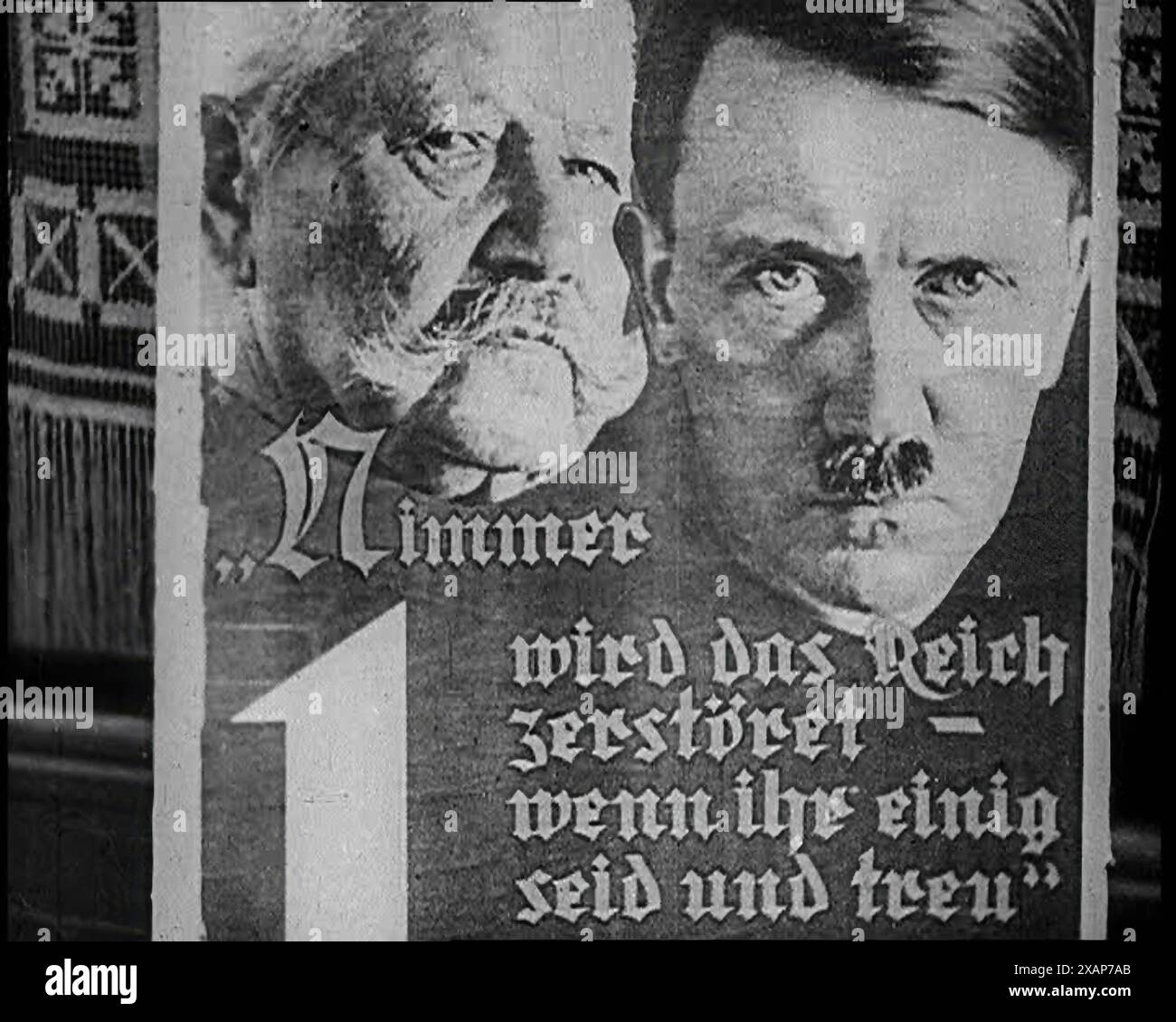Affiche d'Adolf Hitler et du président allemand Paul von Hindenburg ...