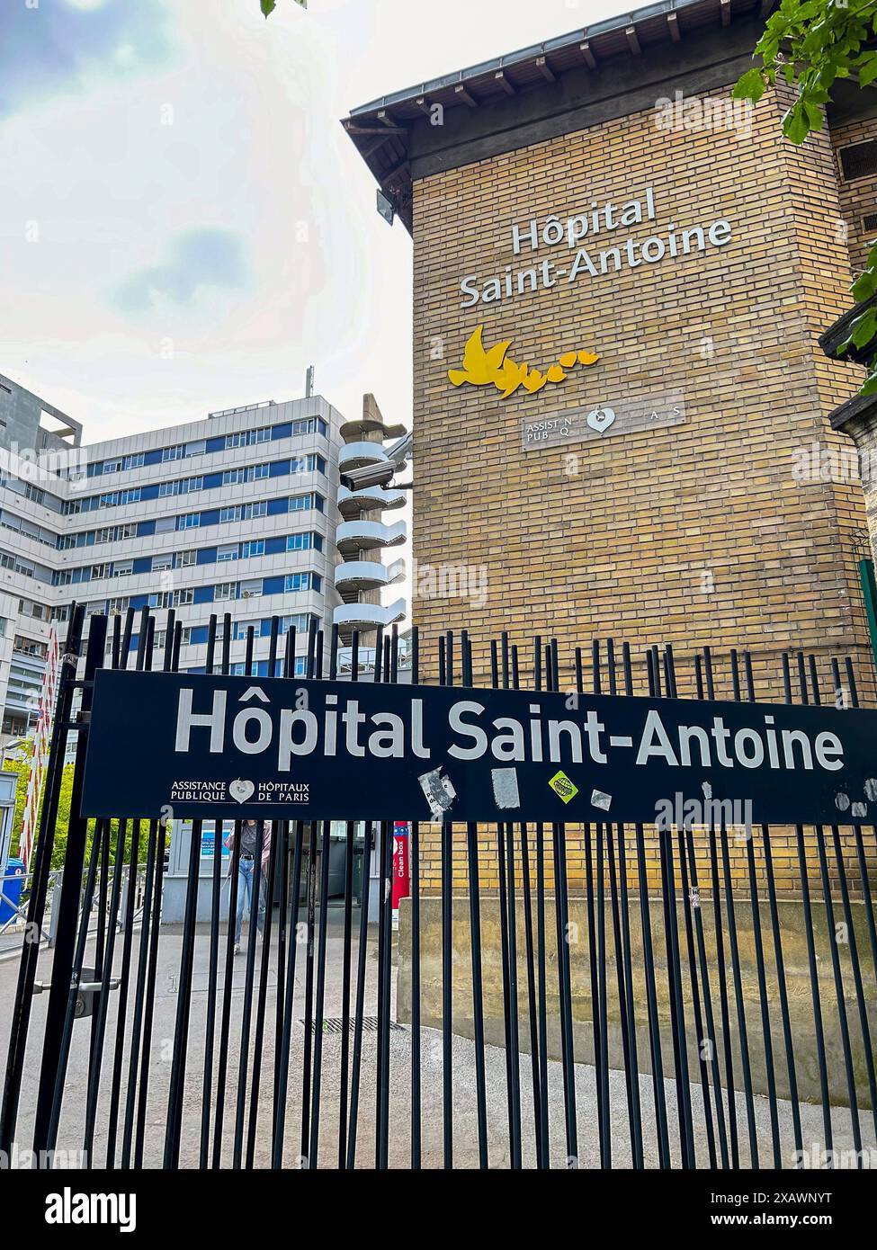 French hospital sign Banque de photographies et d’images à haute ...