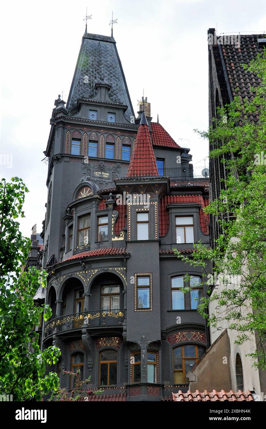 Parizska street Banque de photographies et d’images à haute résolution ...