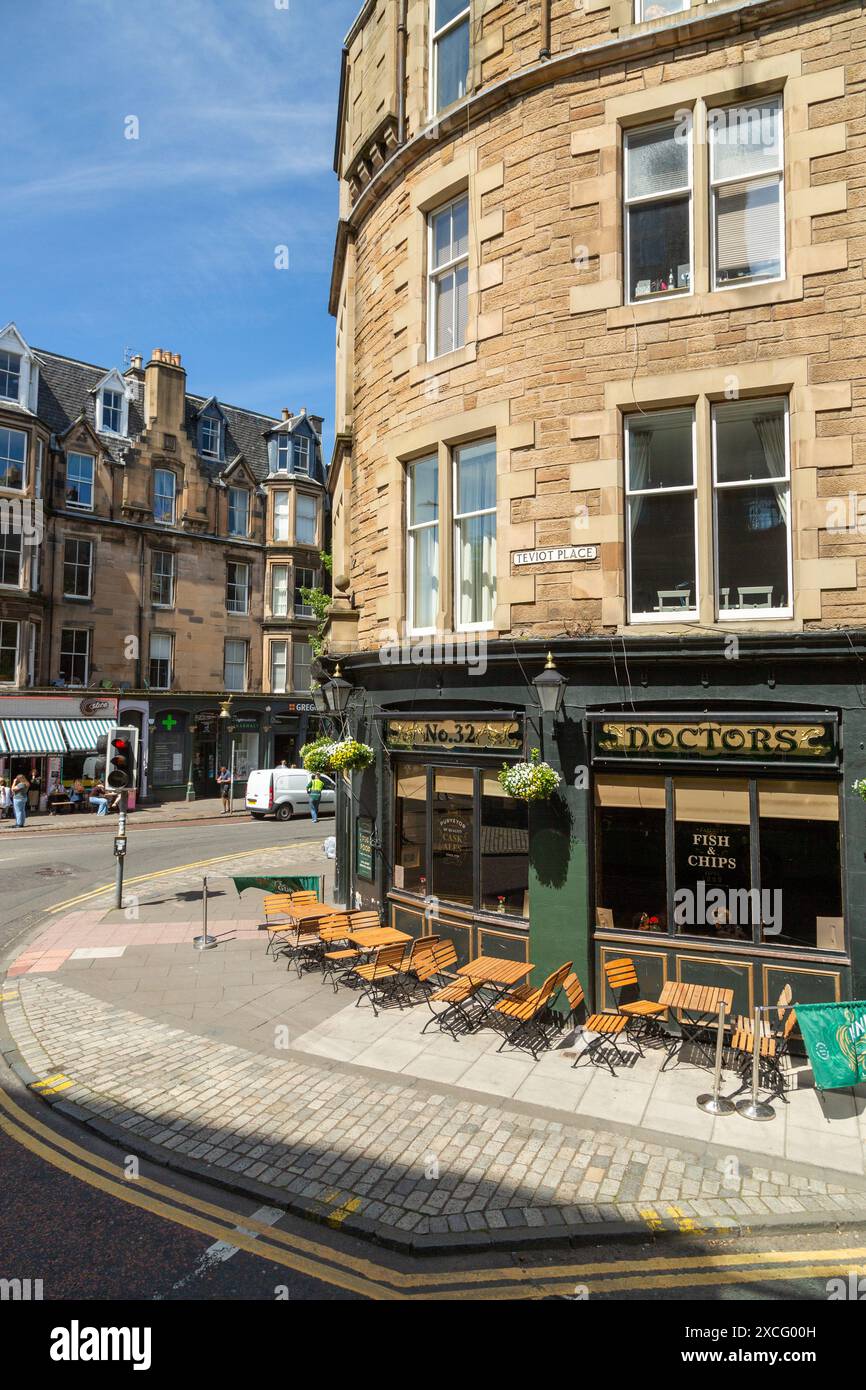 Pub edinburgh Banque de photographies et d’images à haute résolution ...