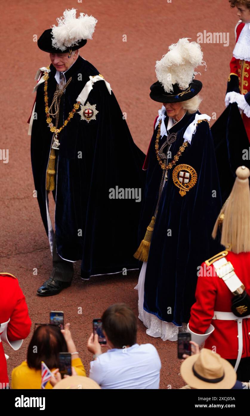 Le roi Charles III et la reine Camilla arrivent pour assister au ...