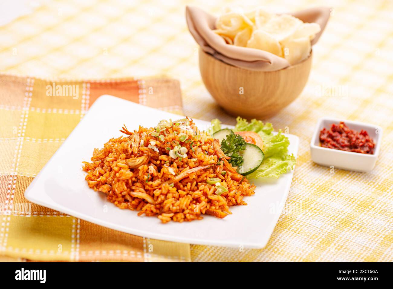 Craquelins de riz au piment Banque de photographies et d’images à haute ...