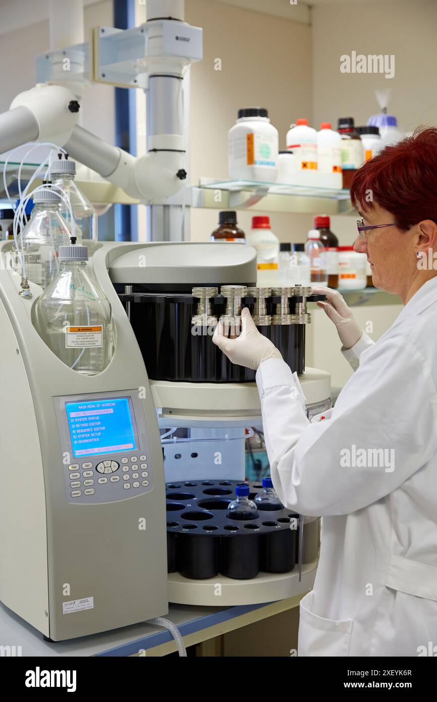 ASE. Extraction accélérée par solvant. Extraction de composés ...