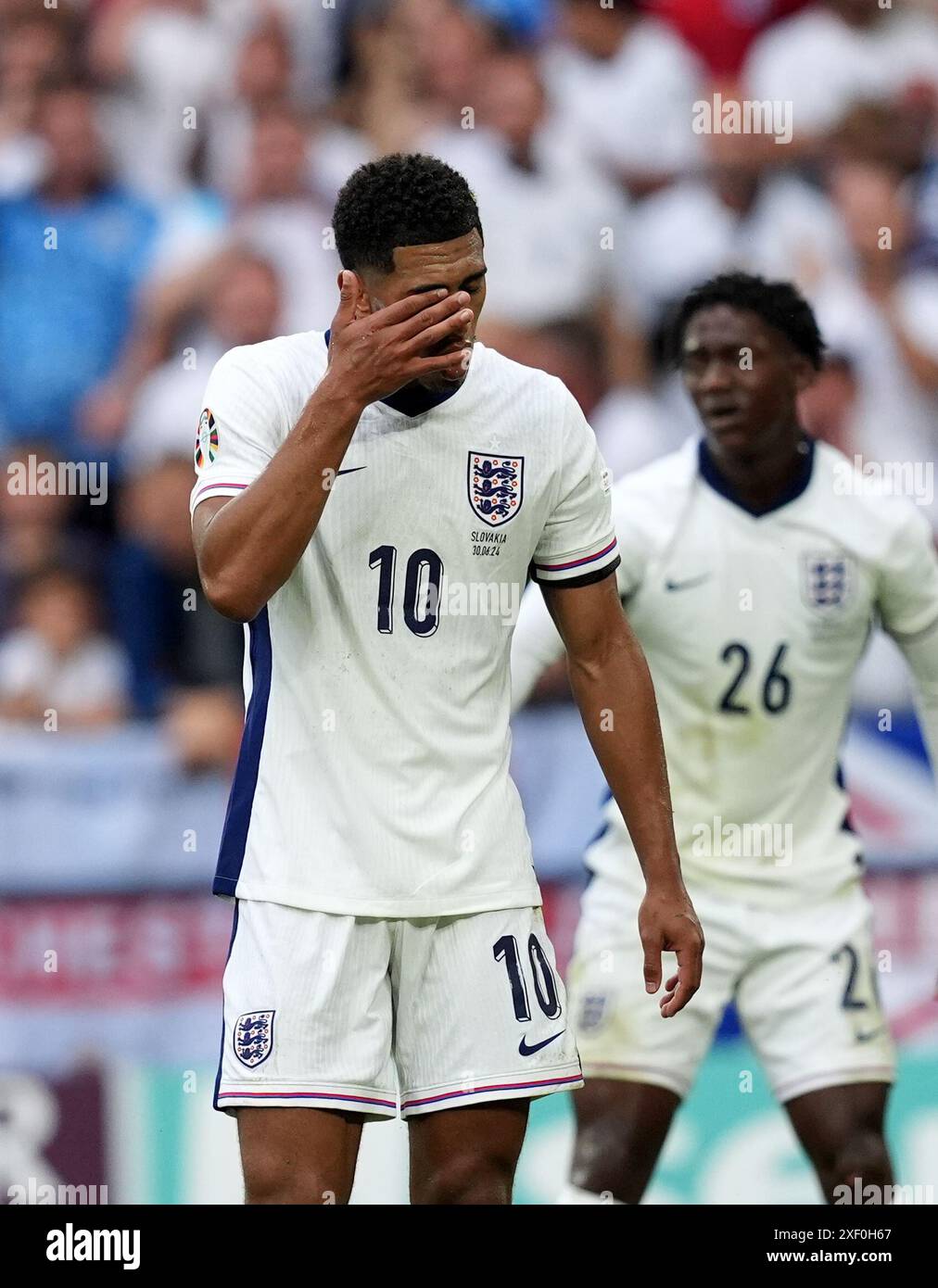 L'Anglais Jude Bellingham réagit après avoir manqué une chance lors de ... L'Anglais Jude Bellingham réagit après avoir manqué une chance lors de ...