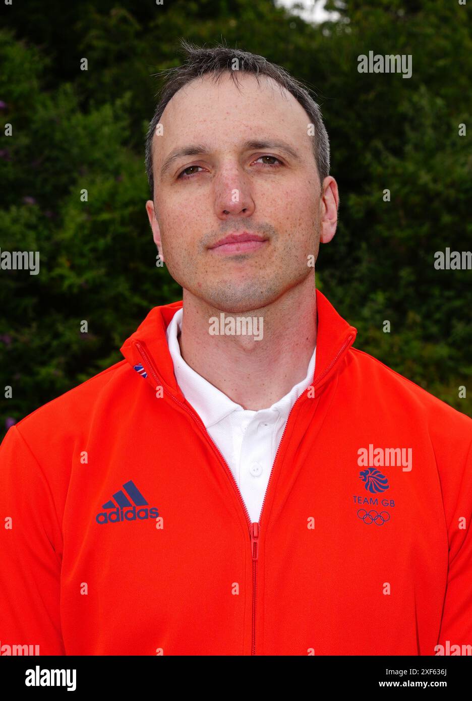 Tom Hall lors de l'annonce de l'équipe de tir à l'arc Team GB Paris ...