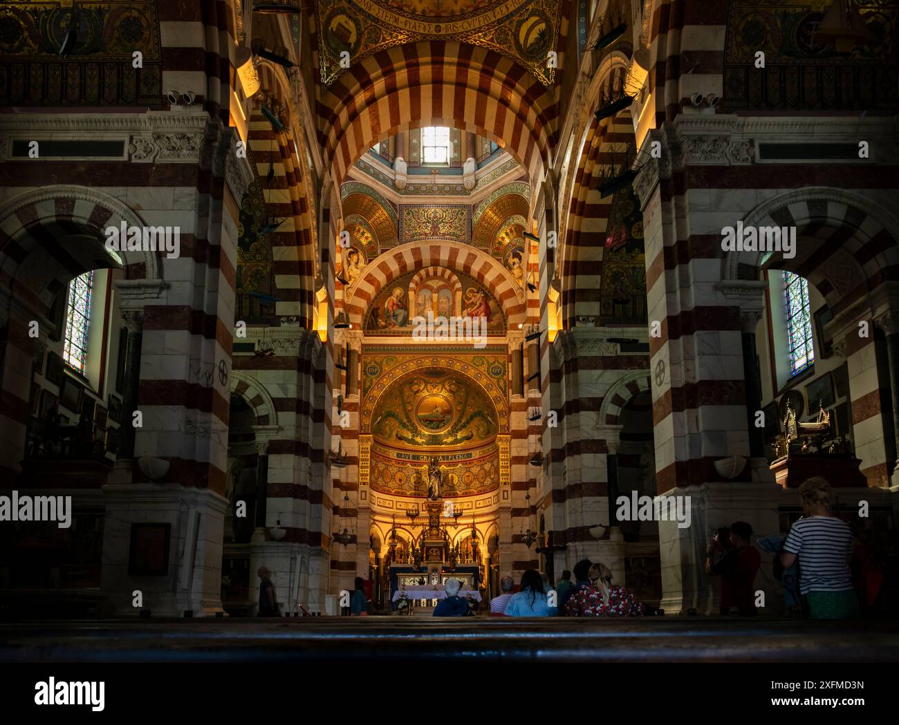 Intérieur la Cathédrale de la Major ou Cathédrale Sainte-Marie-majeure ...