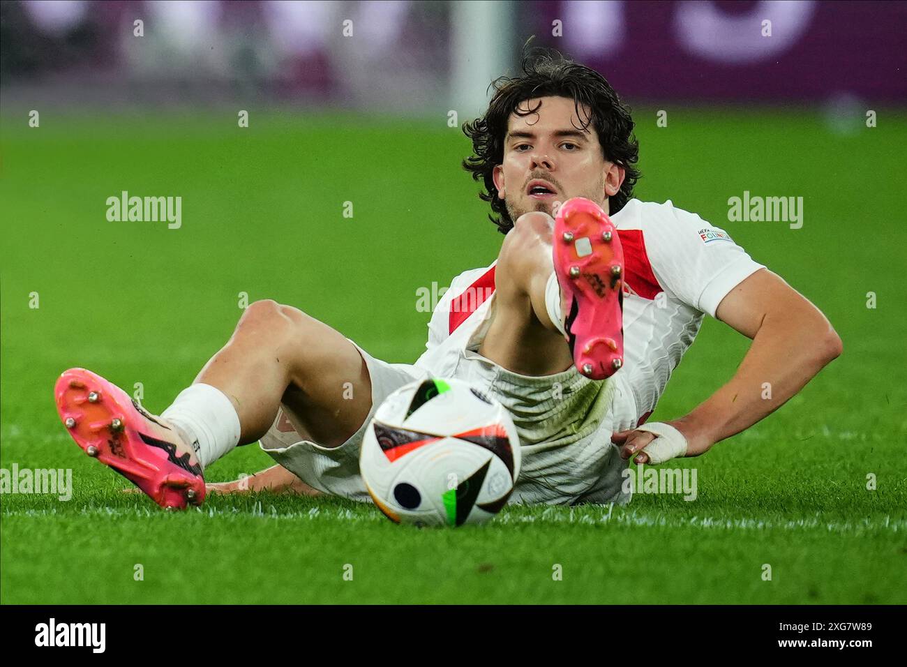 Footballeur ferdi kadioglu Banque de photographies et d’images à haute résolution - Alamy