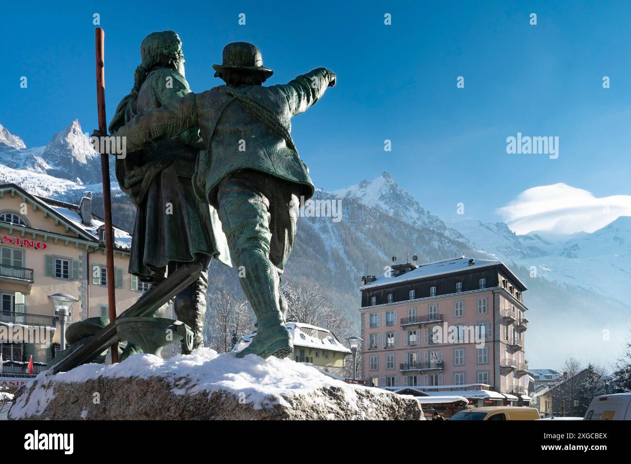 France, haute Savoie, massif du Mont Blanc, Chamonix, place Balmat la ...