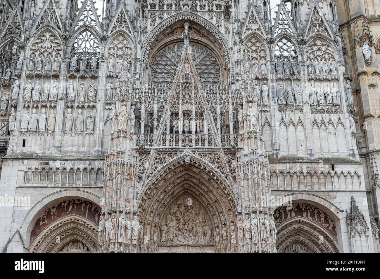 Rouen cathedral exterior Banque de photographies et d’images à haute ...