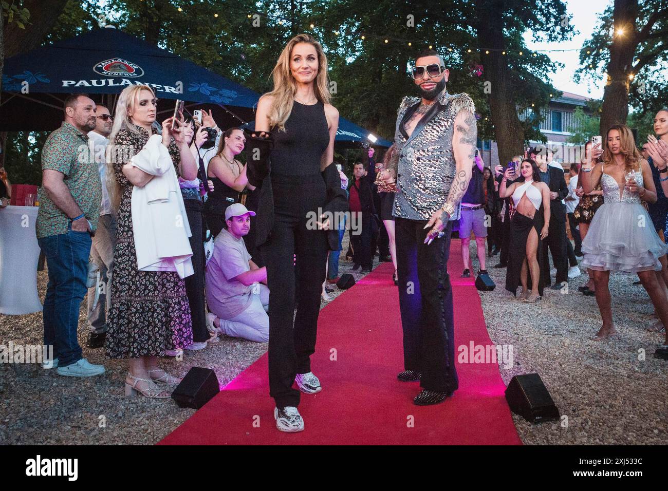 Jenice (Franziska Czurratis) et Harald Gloeoeckler à la première ...