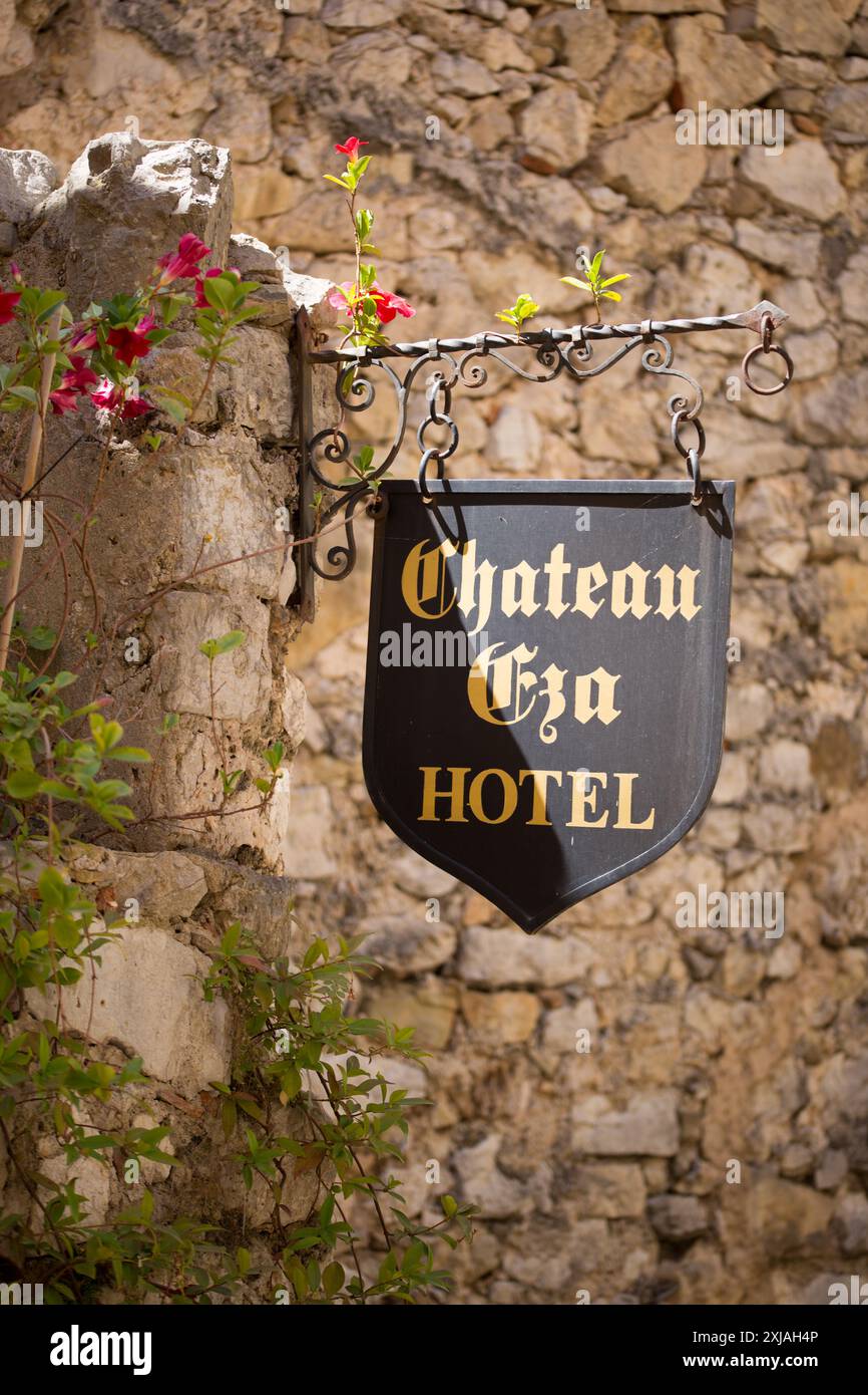La visite d'Eze, village de la Côte d'Azur, est vraiment agréable grâce ...