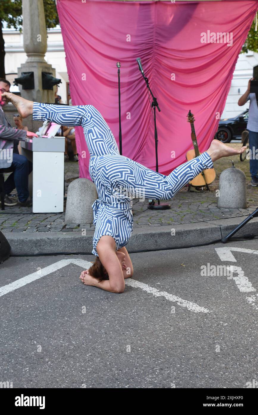 Andre Hartmann Kabarettist Saenger Musiker Dorothee Velten Saengerin ...