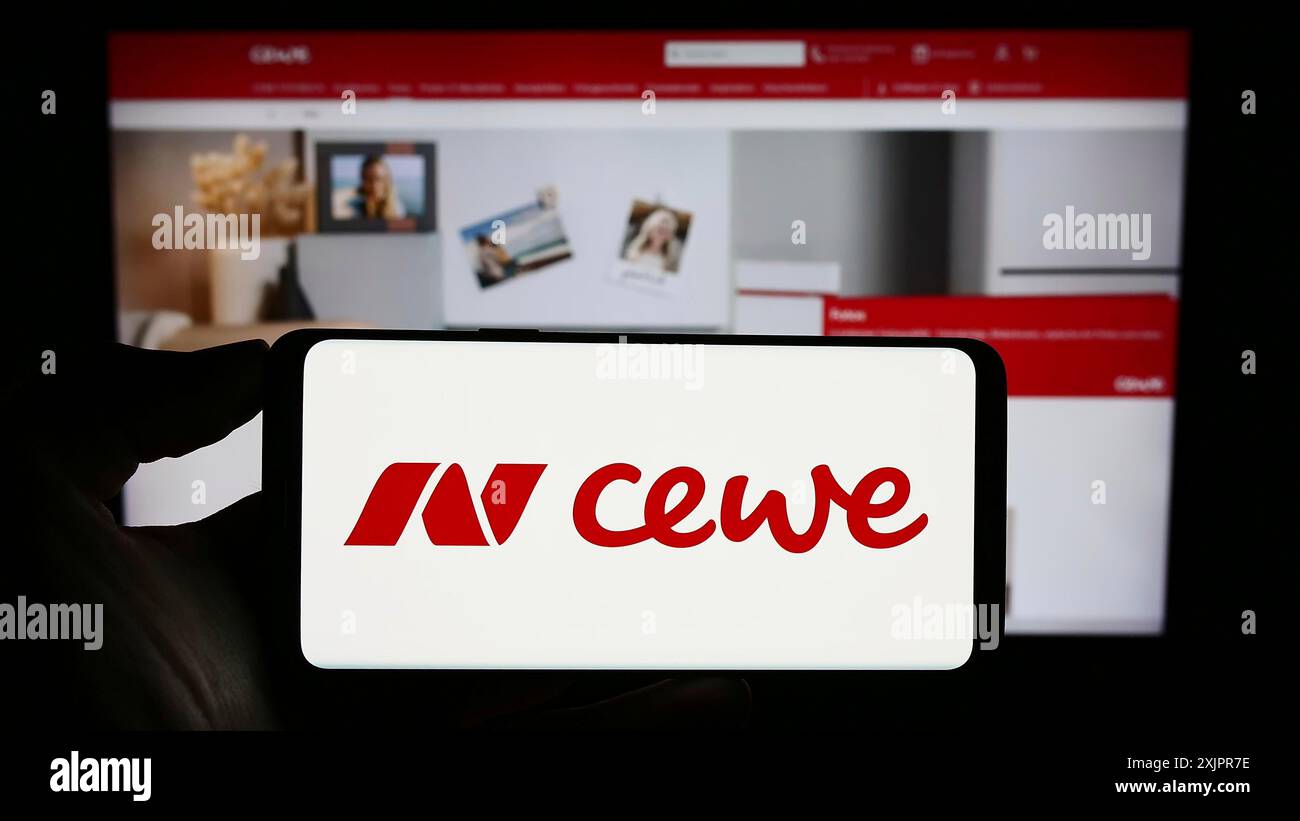Logo cewe Banque de photographies et d’images à haute résolution - Alamy