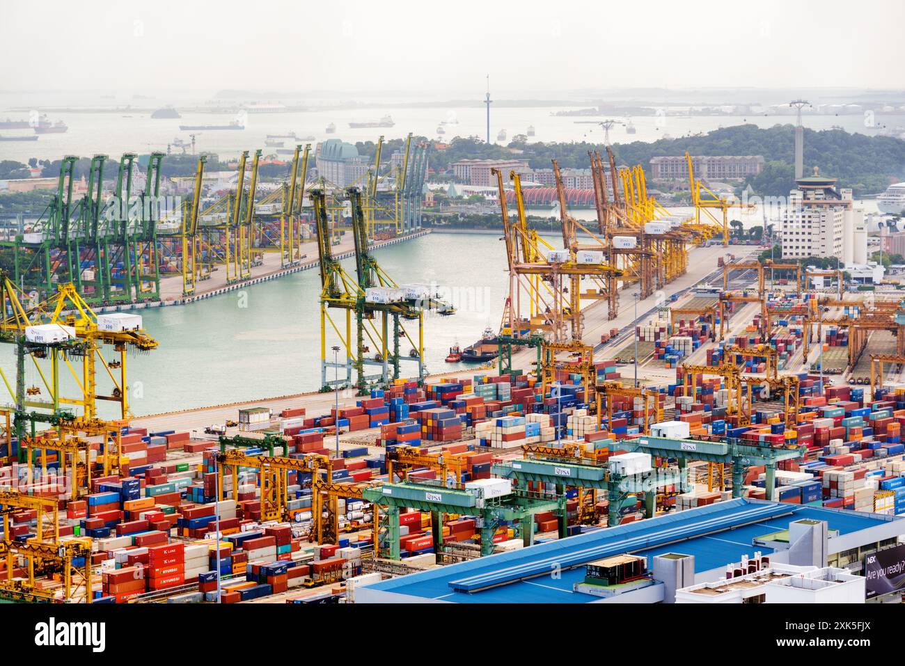 Singapore container terminal port Banque de photographies et d’images à ...