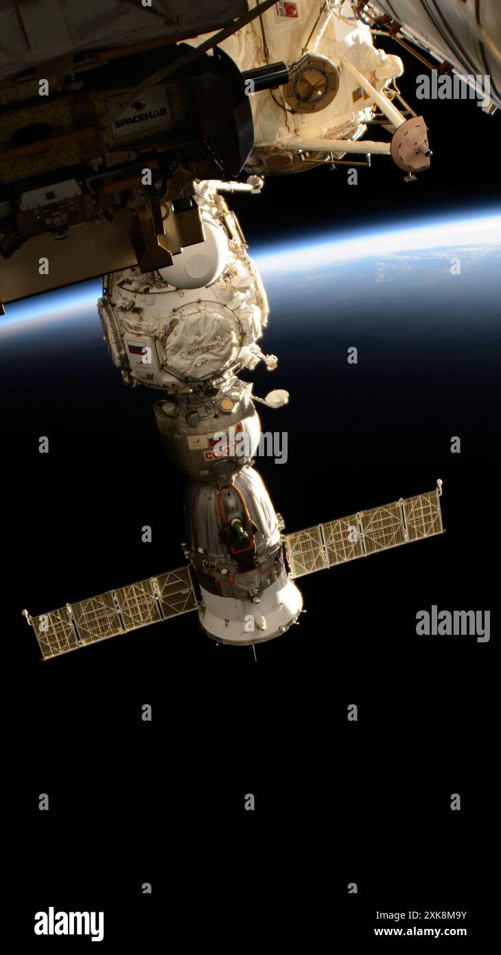 ISS - 17 juillet 2024 - le navire d'équipage Soyouz MS-25 est photographié amarré au module d ...