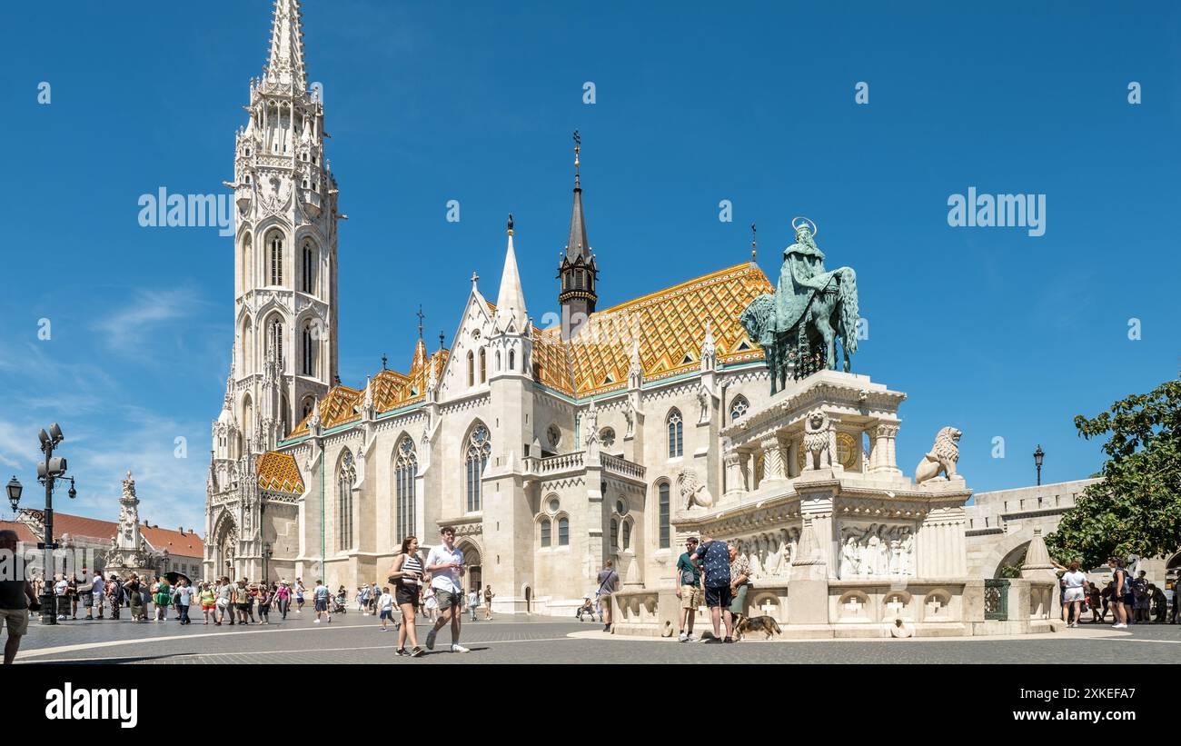 Eglise notre dame du chateau Banque de photographies et d’images à ...