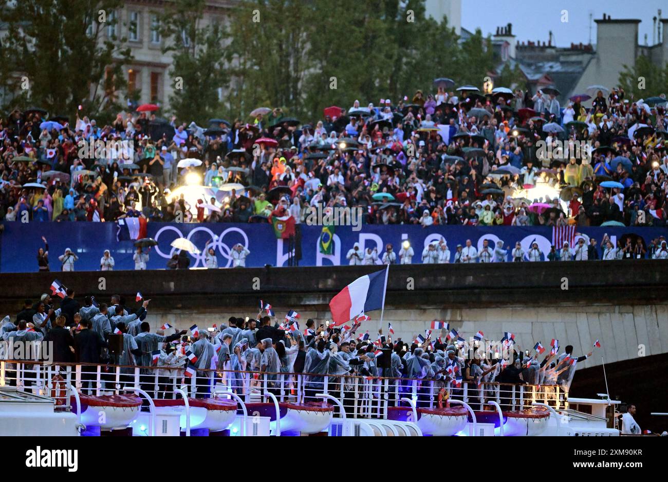 L’équipe de France Olympique lors de la cérémonie d’ouverture des Jeux ...