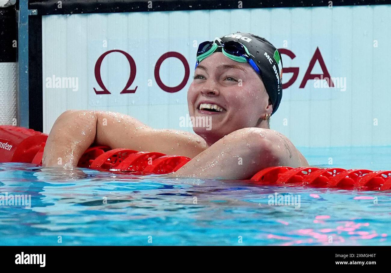 L'irlandaise Mona McSharry après les manches féminines du 100 m brasse ...
