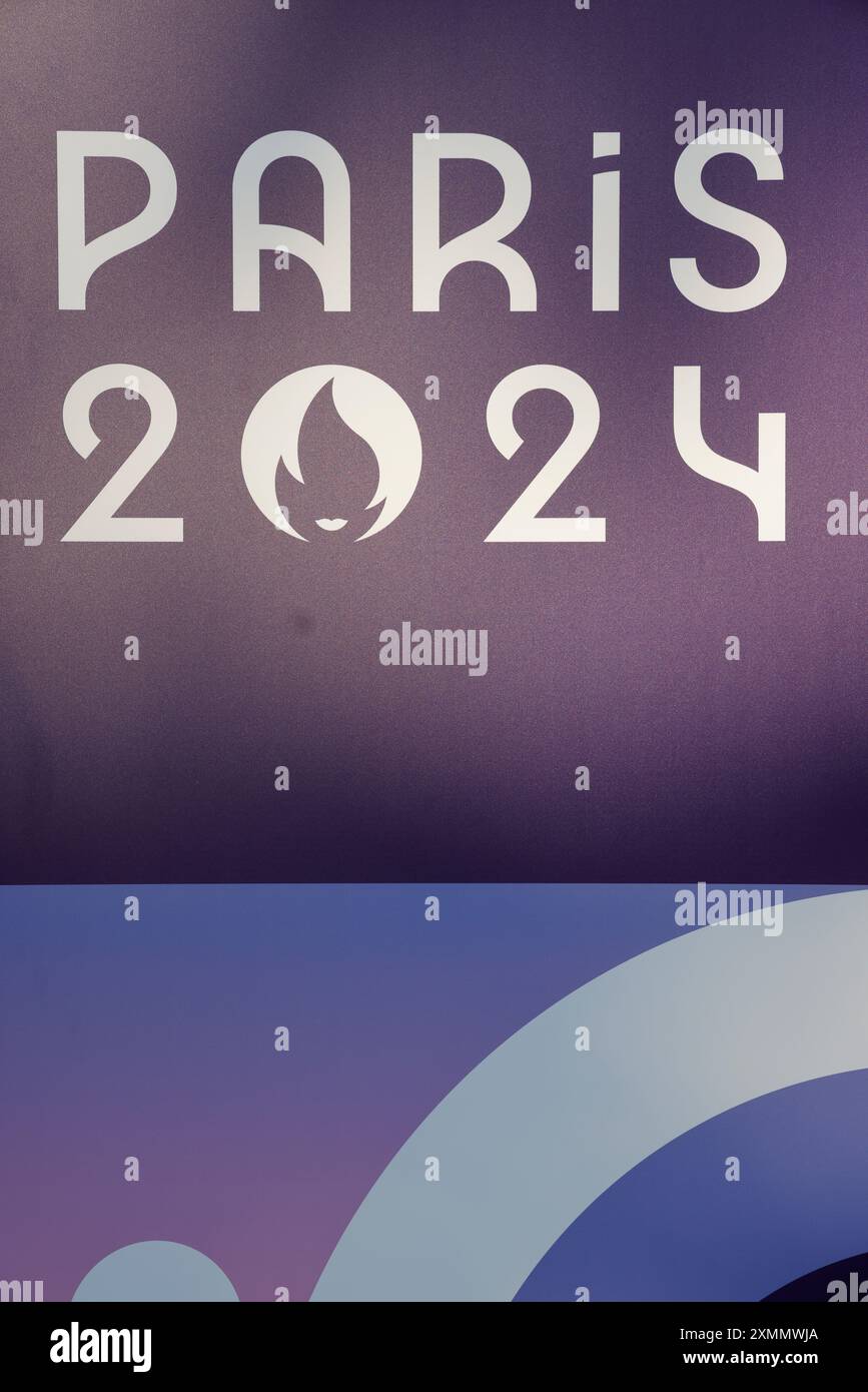 Symboles des jeux olympiques de paris 2024 Banque de photographies et d’images à haute ...