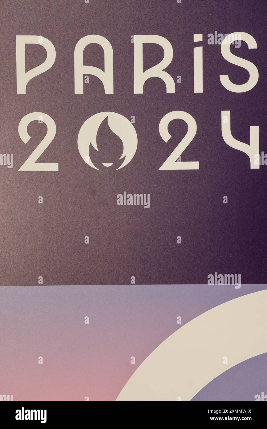 Symboles des jeux olympiques de paris 2024 Banque de photographies et d’images à haute ...