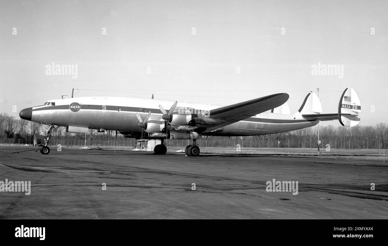 Lockheed constellation Banque d'images noir et blanc - Alamy