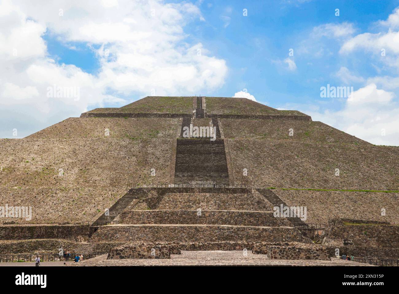 Pyramide du Soleil à San Juan Teotihuacan Mexique dans la zone ...