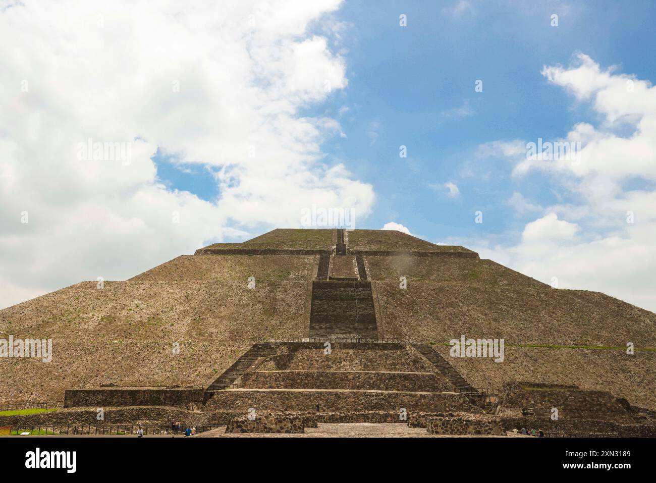 Pyramide du Soleil à San Juan Teotihuacan Mexique dans la zone ...