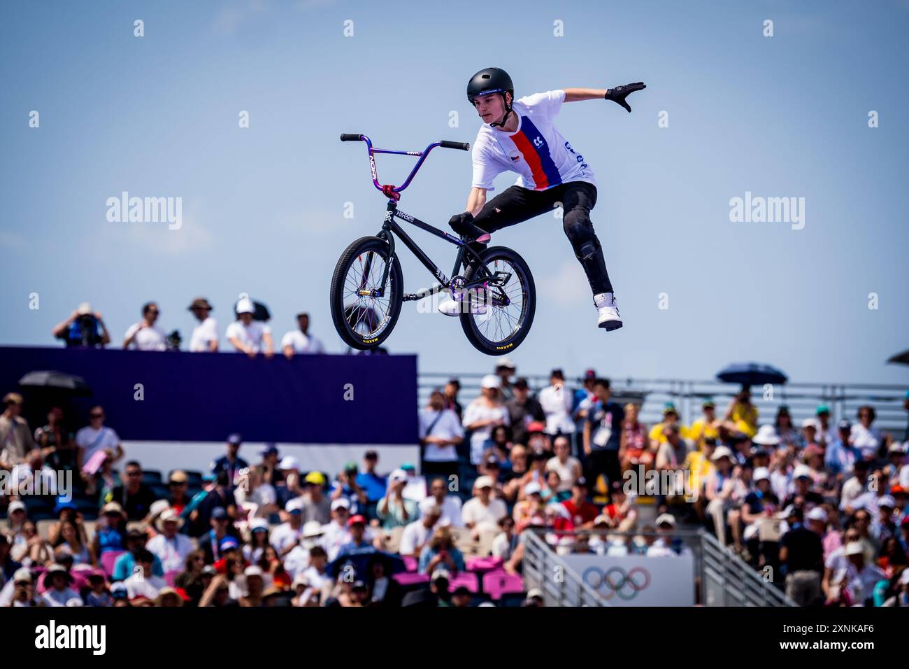 Paris 2024 bmx Banque de photographies et d’images à haute résolution ...
