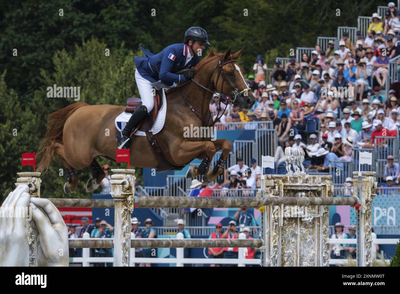 Julien Epaillard (FRA) à Dubaï du Cedre, équestre, qualification par ...