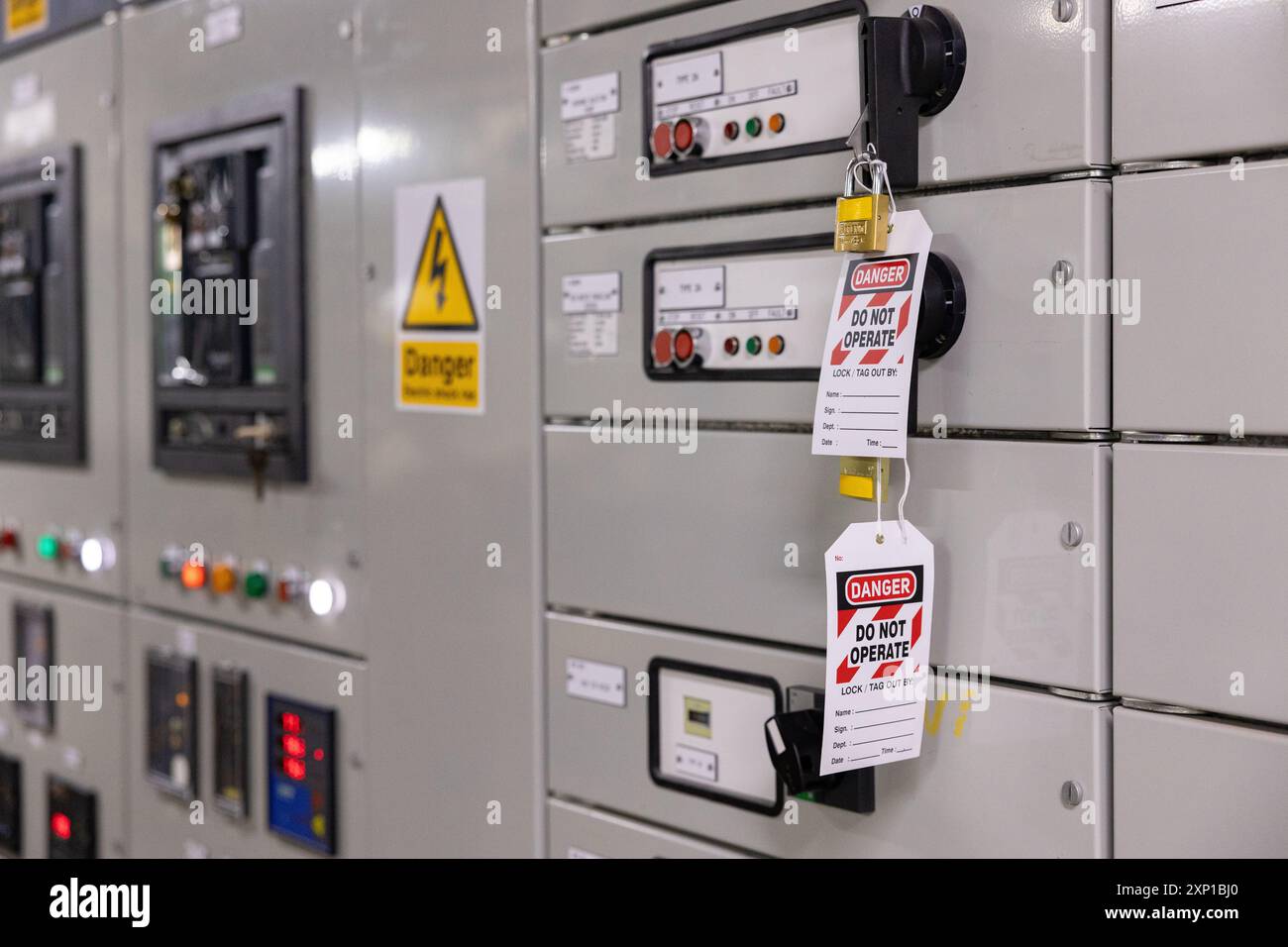 Lockout tagout electrique Banque de photographies et d’images à haute ...