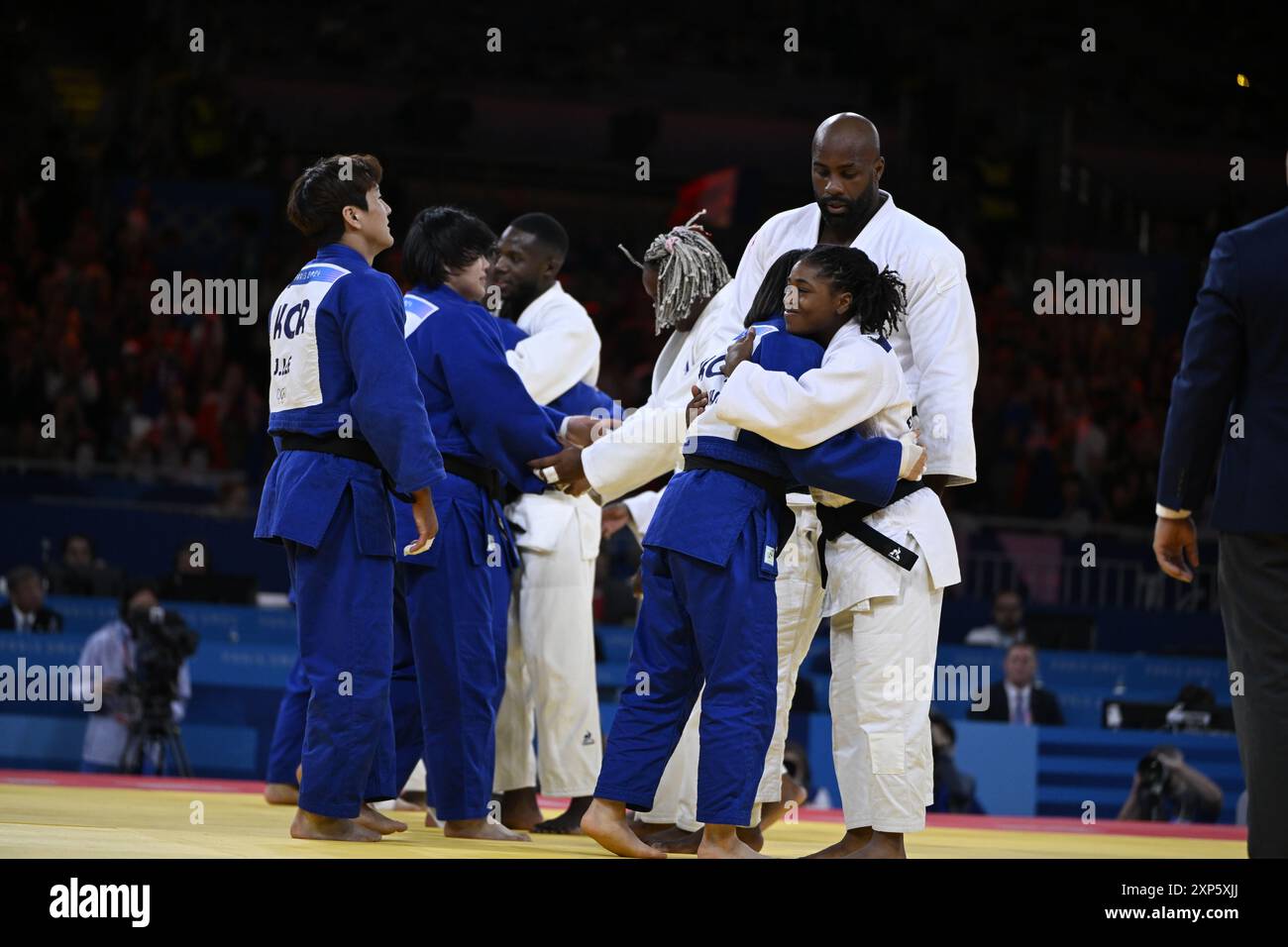 PARIS - FRANCE, 3 août 2024, Paris OLYMPICS judo, France remporte le championnat de judo par ...